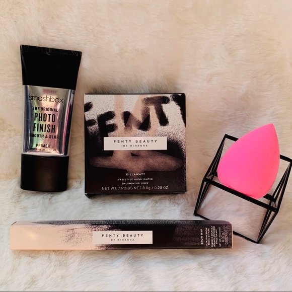Sephora | Makeup | Fenty Beauty Bundle Bnib Black Friday Fgwp | Poshmark